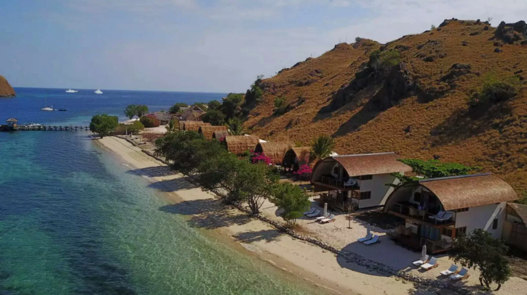 Top Luxury Resorts for an Unforgettable Stay in Komodo – Discovery Dmc Blog